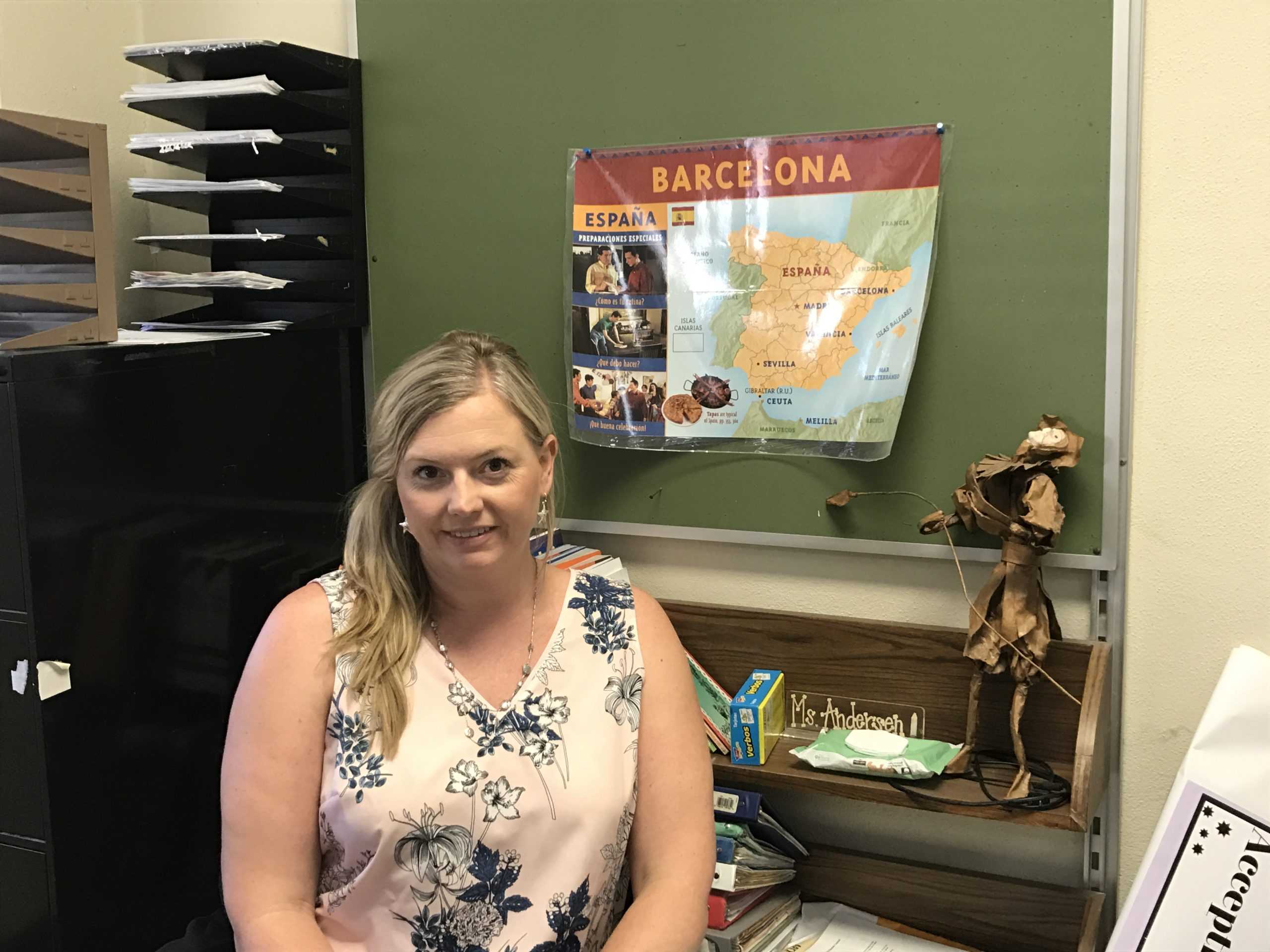 New teacher discovers love for Spanish culture – Highlights